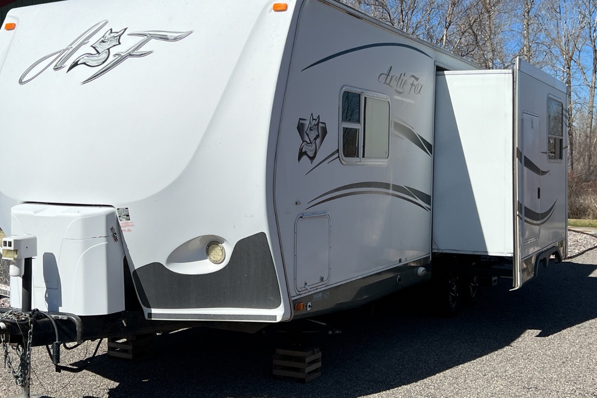 2013 Arctic Fox 25W in Missoula, MT