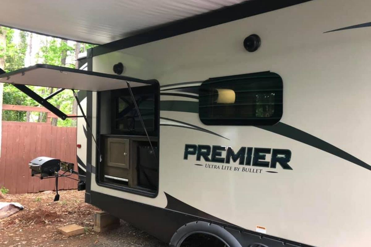 2017 Keystone Premier 30RIPR in Bethlehem, GA