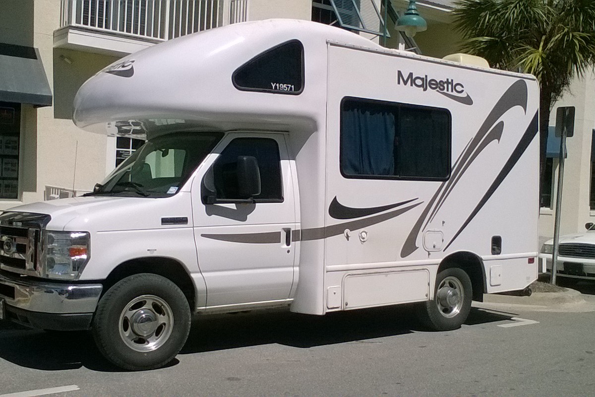 2011 Fourwinds Majestic 19G in Urbanna, VA