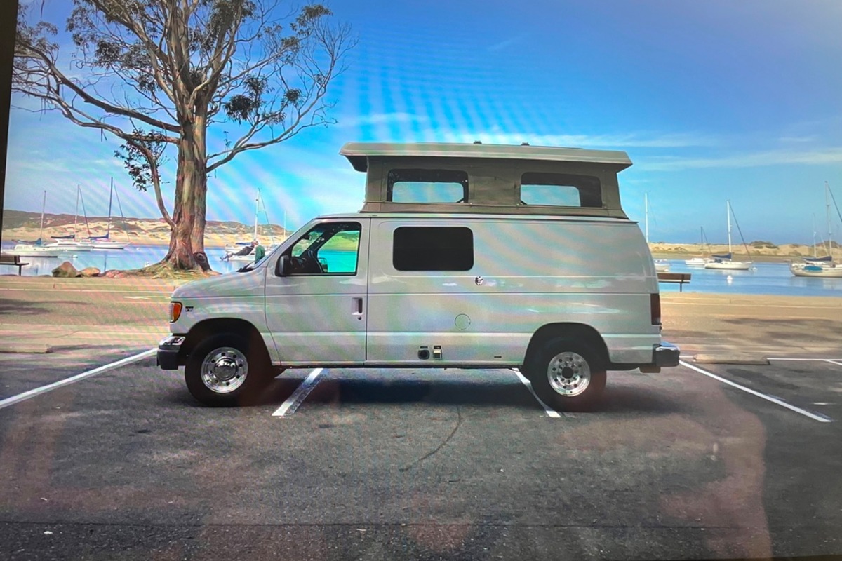 2002 Ford E350 in Morro Bay, CA