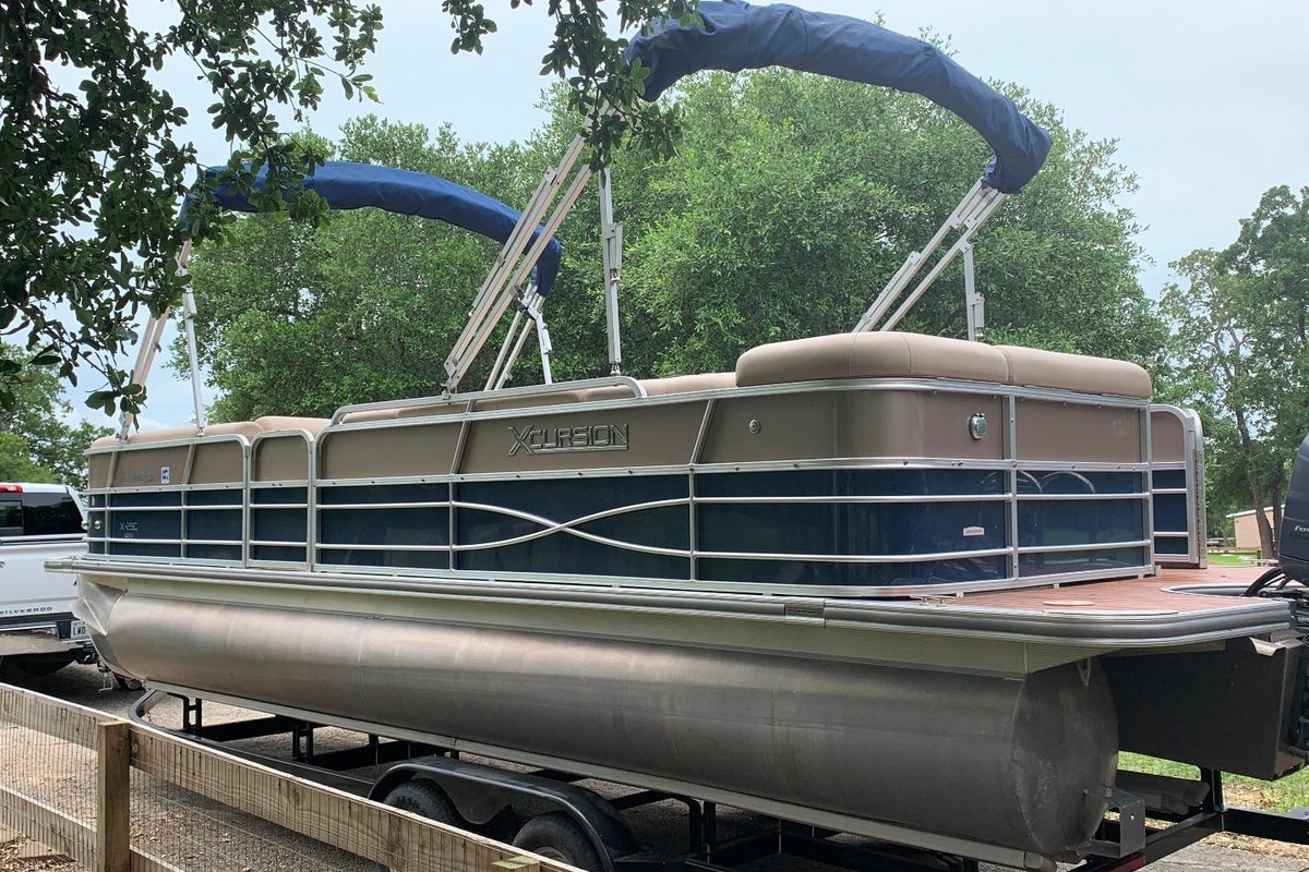 2015 Forest River XCursion 25C in Brenham, TX