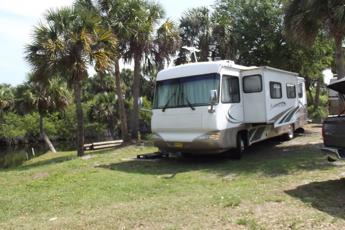 2000 Tiffin Allegro Bus in Orlando, FL