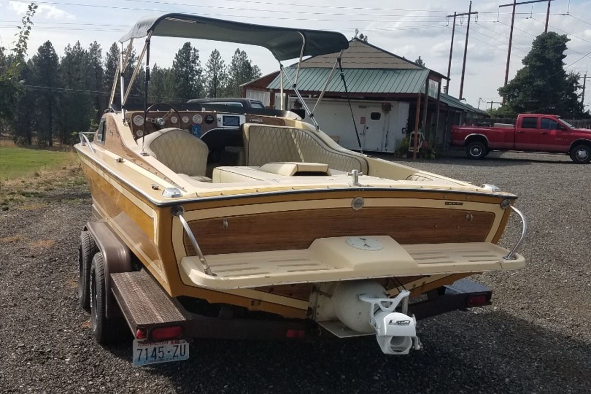 1978 Sleek craft Executive edition day cruiser in Spokane, WA