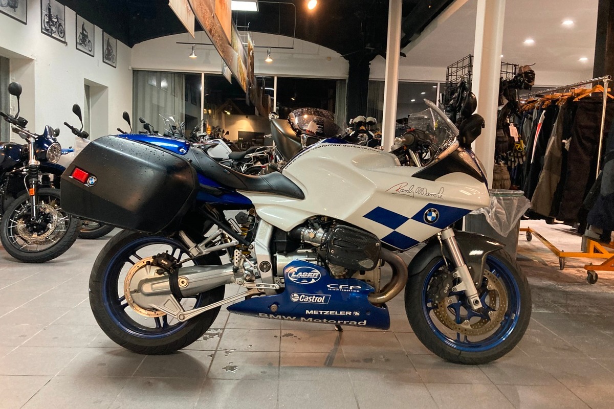 2004 BMW R1100S Boxer Cup Replica Randy Mamola Signature Edition 69 of ...