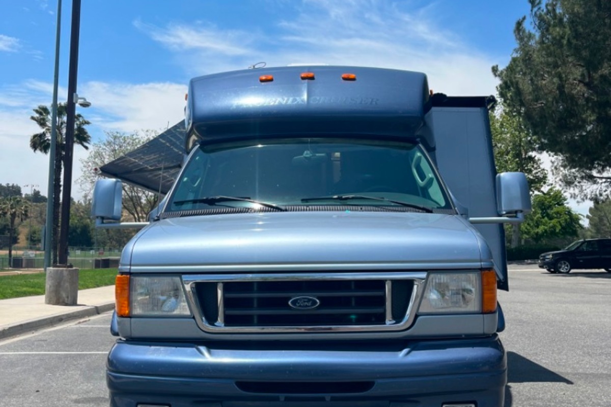 2007 Ford Phoenix cruiser USA in Temecula, CA
