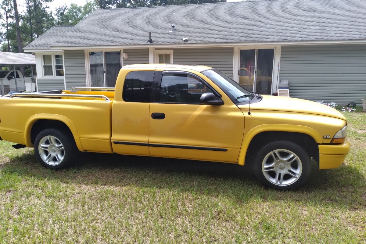 1999 Dodge Dakota R/T in Eastover, NC