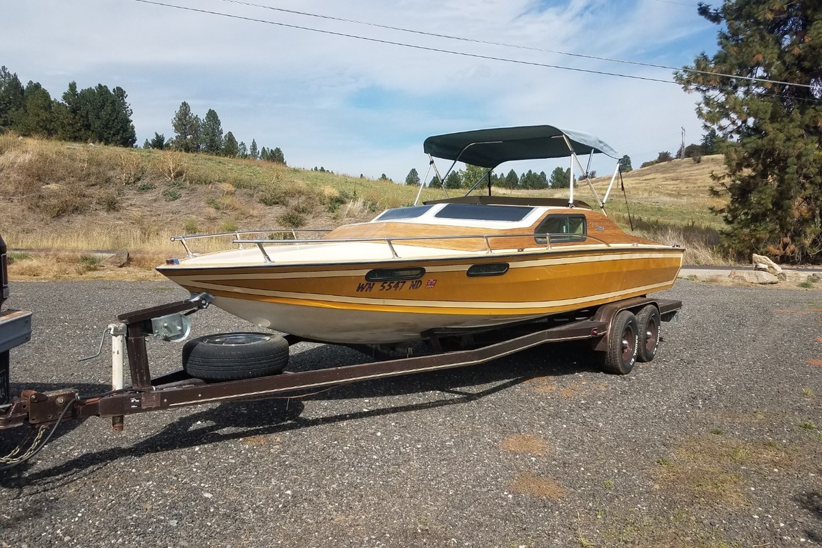 1978 Sleek craft Executive edition day cruiser in Spokane, WA
