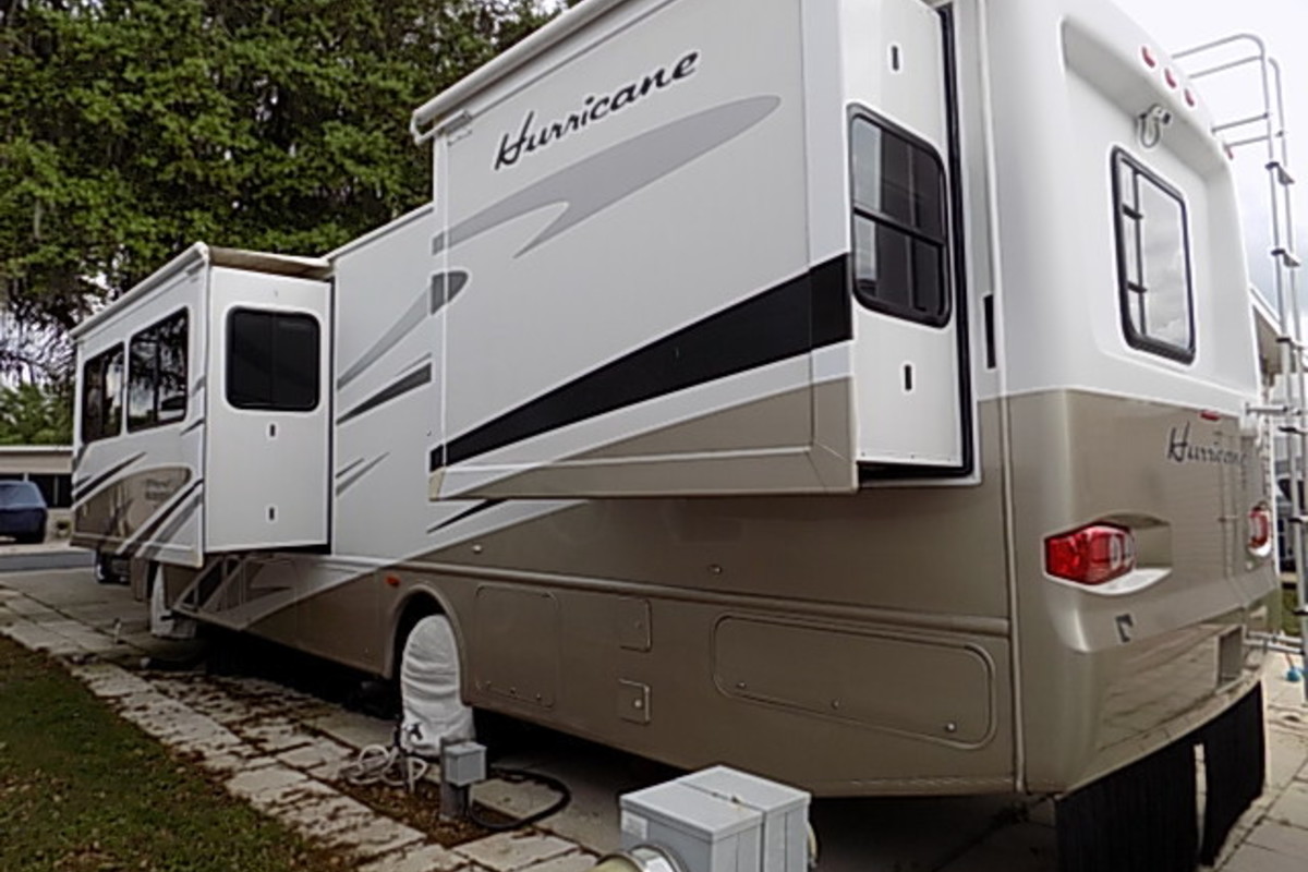 2007 Four Winds Hurricane 34B in Zephyrhills, FL