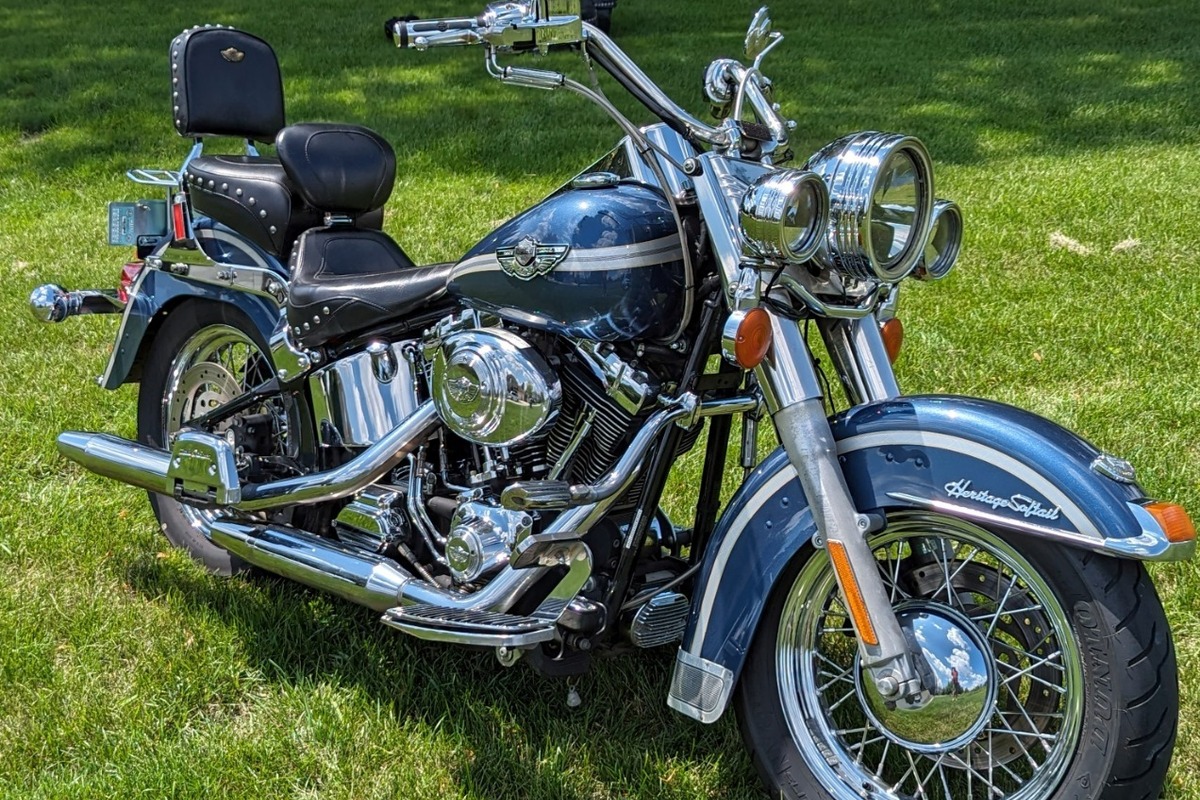 2003 Harley Davidson Softail Heritage Classic (FLSTC) in Orland Park, IL