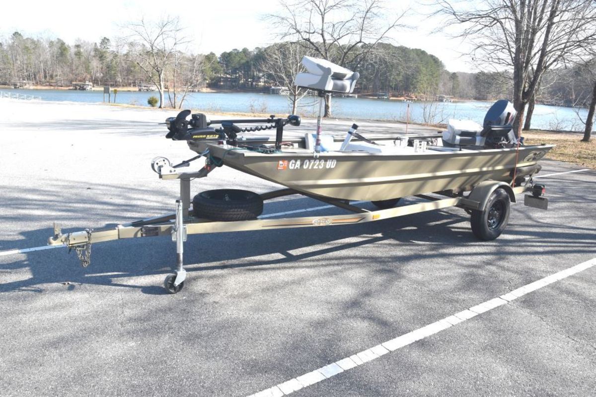 2000 Express 1440 in Dawsonville, GA