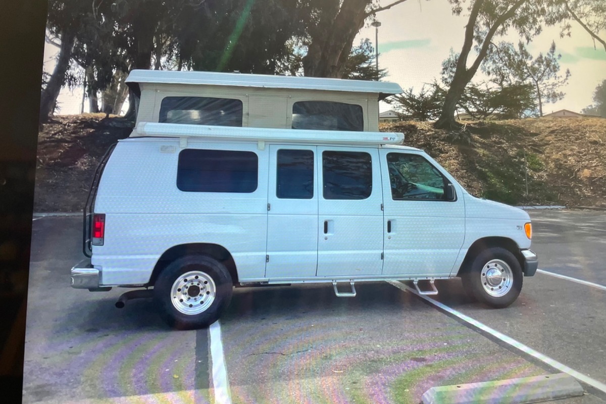 2002 Ford E350 in Morro Bay, CA
