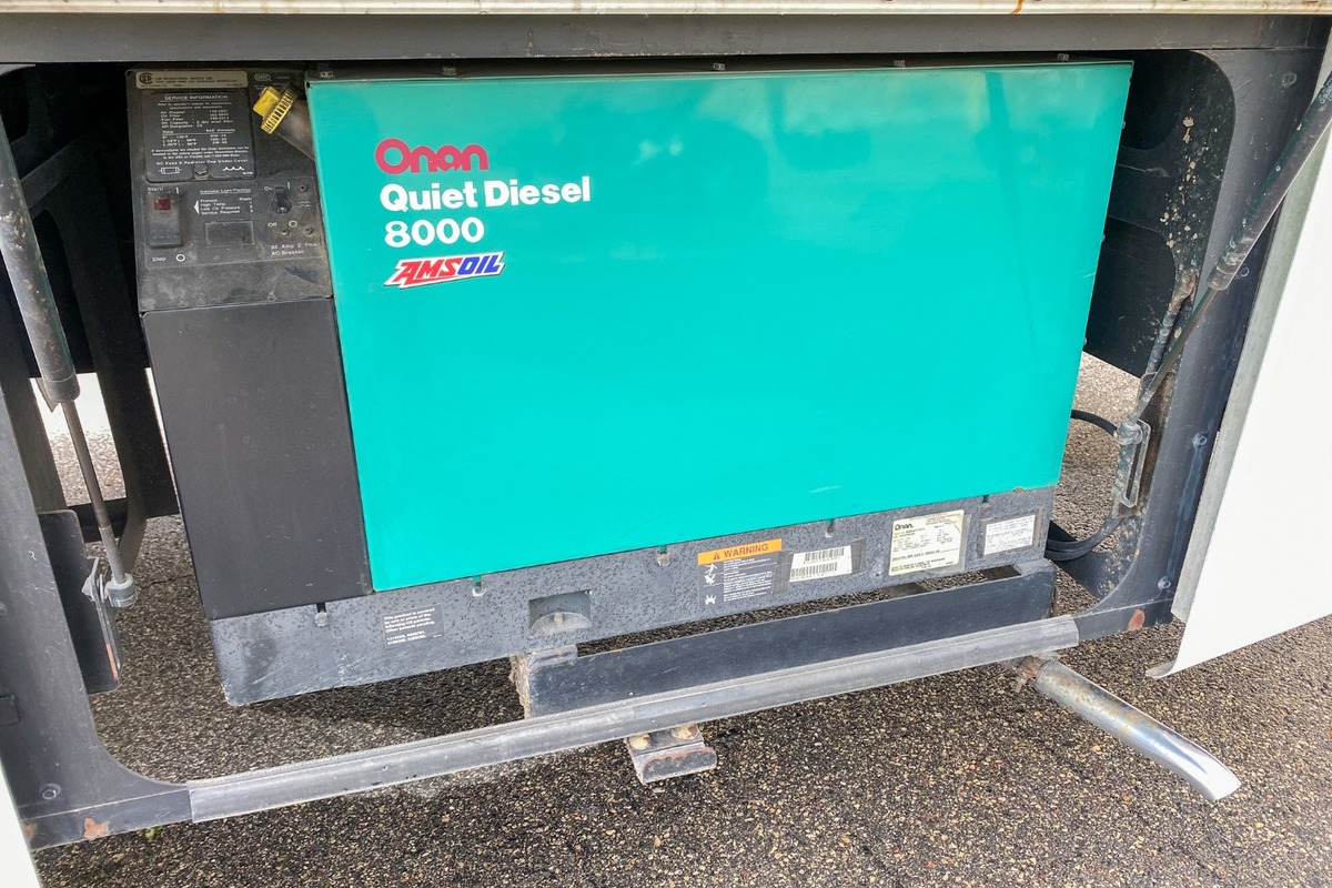 2006 Thor Motor Coach Fun Mover 39D in Prior Lake, MN