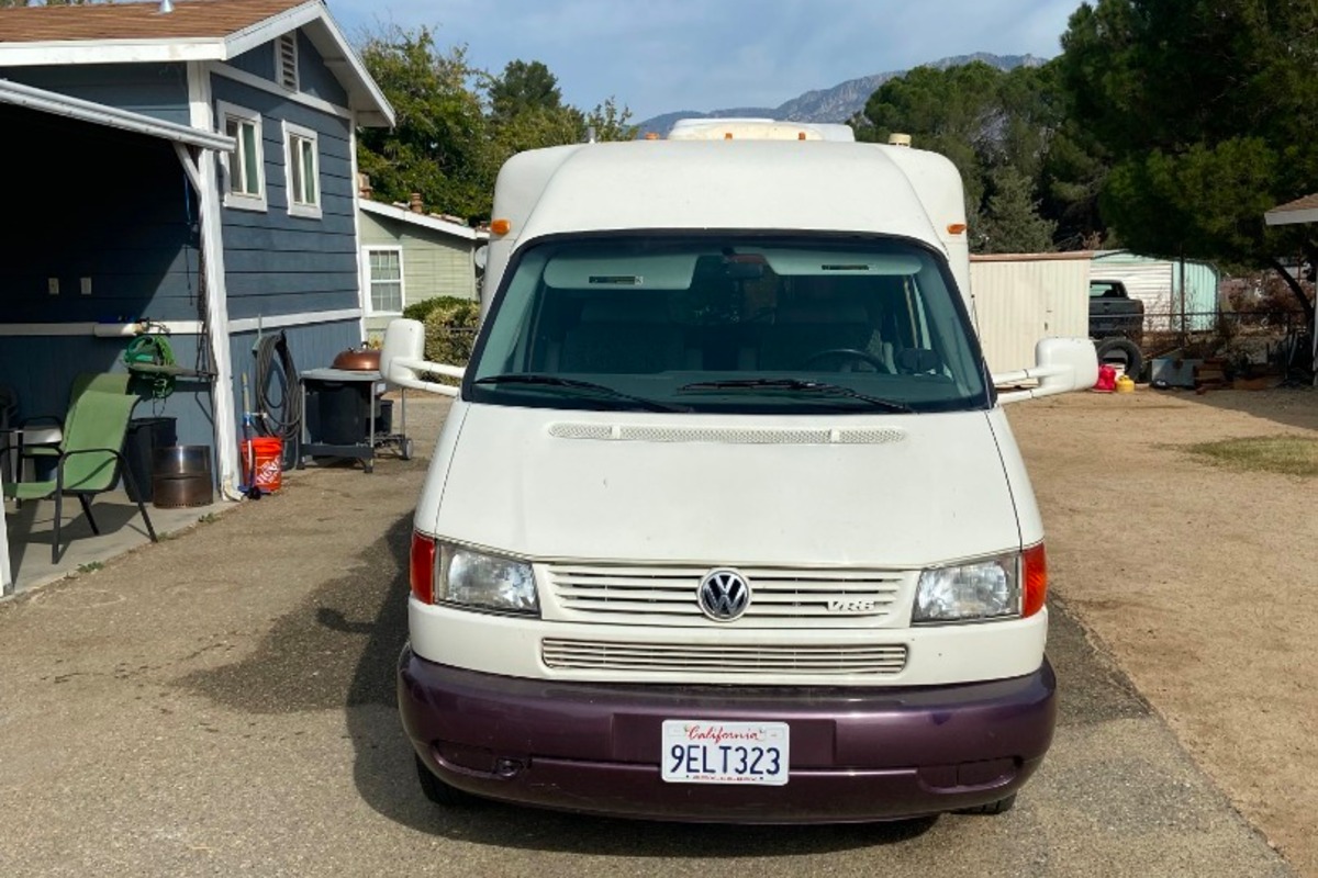 1999 Winnebago Rialta in Weldon, CA