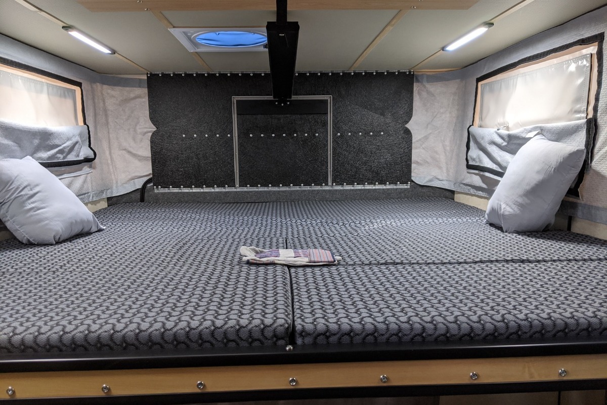 2021 Four Wheel Hawk camper Hawk-shell- alot of added options. in ...