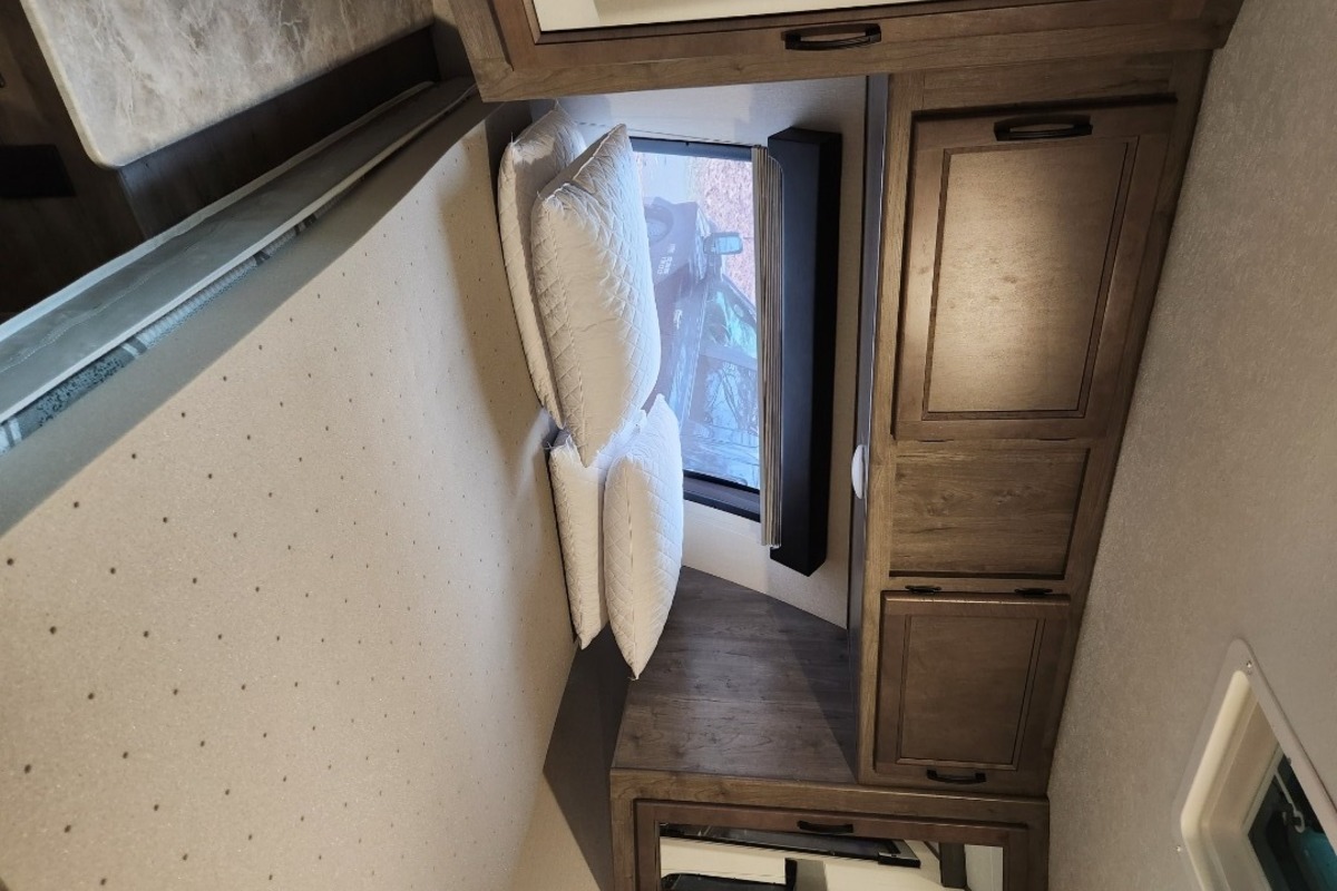 2021 Coachmen Apex 300 BHS in Halifax, PA