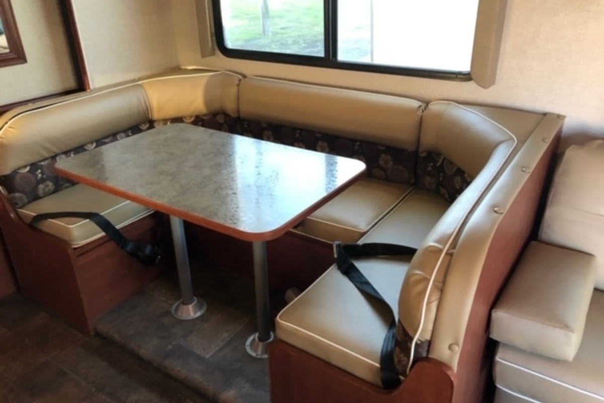 2014 Winnebago Itasca Spirit 31K in Madison, VA