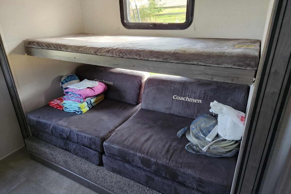 2021 Coachmen Apex 300 BHS in Halifax, PA