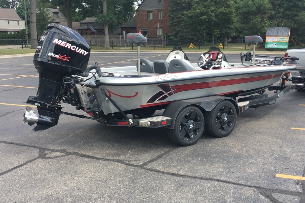 2012 Legend Alpha 211 in Clarkston, MI