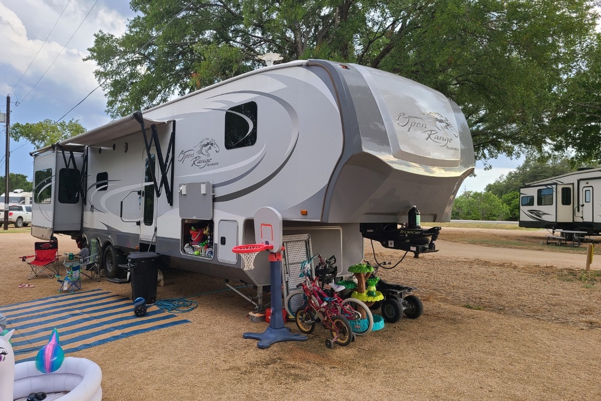 2013 Open Range 430RLS Residential in Lampasas, TX