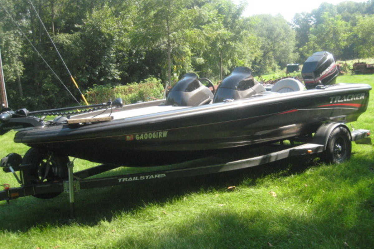 2004 Tracker Marine Avalanche DC18 in Coplay, PA