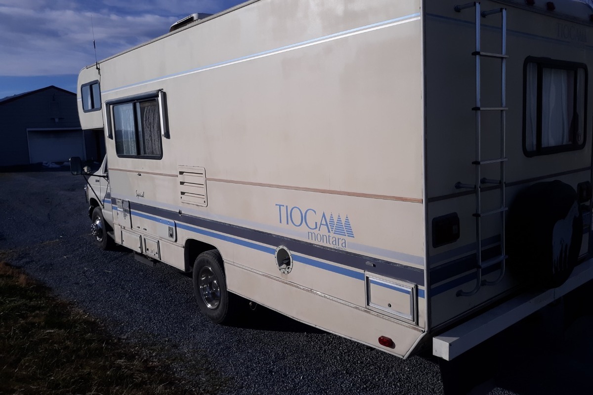 1992 Ford Tioga Standard in Durlach, PA