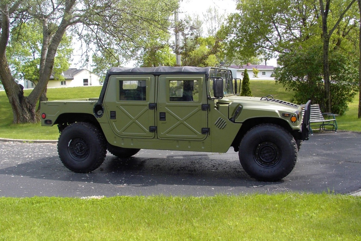 1985 AM General HMMWV M998 in Bark River, MI