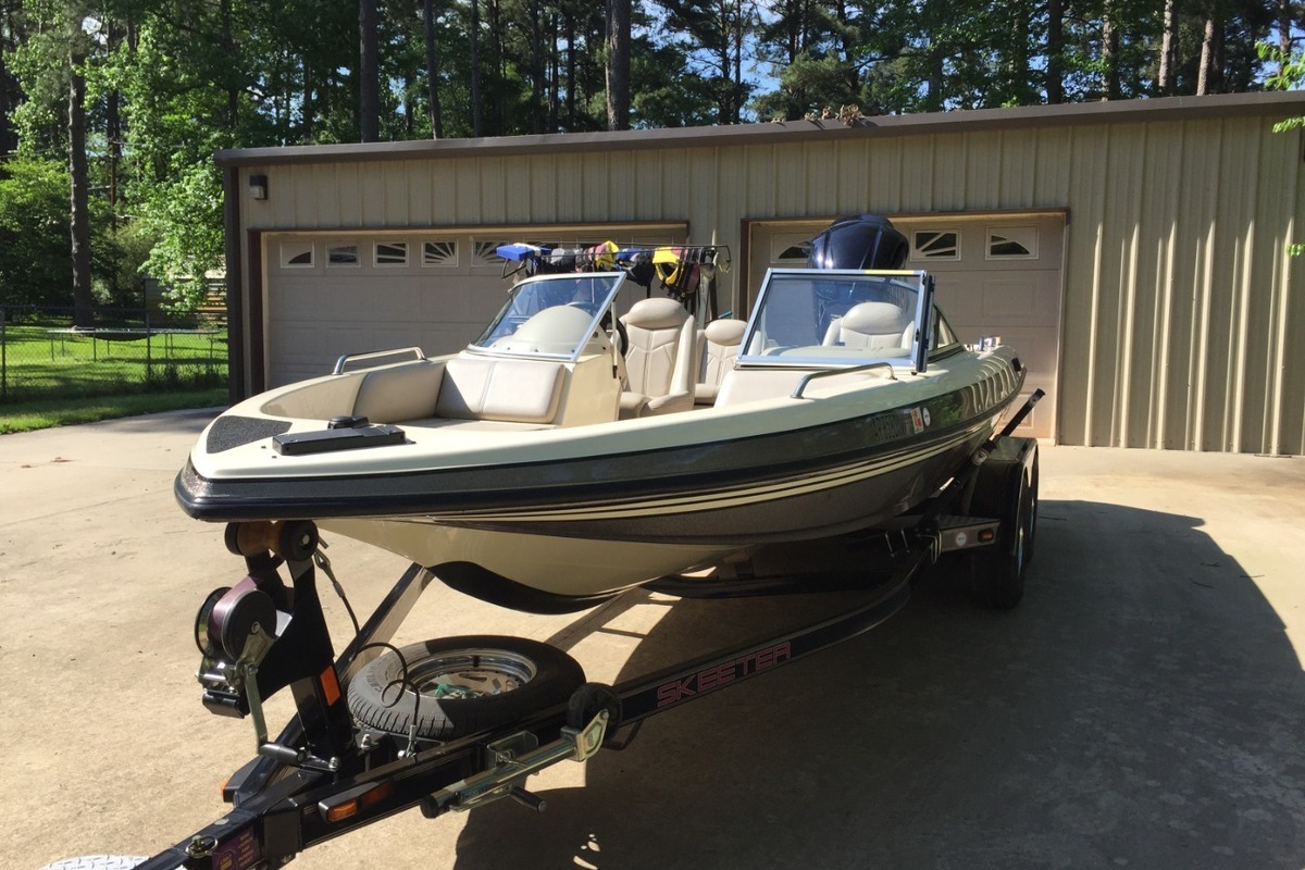 2009 skeeter SL 210 in Blanchard, LA