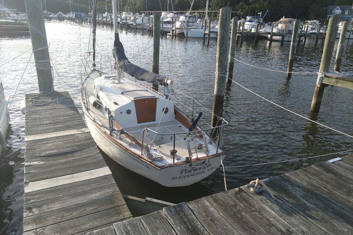 1985 Cape Dory Cape Dory 26 in Georgetown, MD