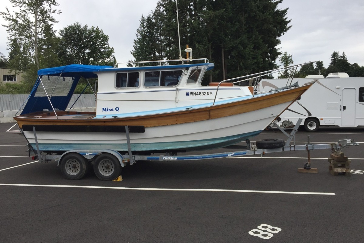 1989 Clipper Craft Pilot House Dory in Edmonds, WA