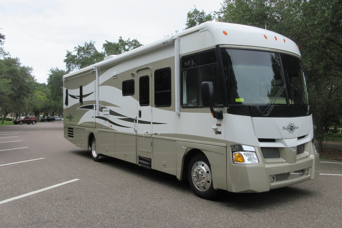 2007 SUNCRUISER WORKHORSE W24 35L ITASCA in Largo, FL