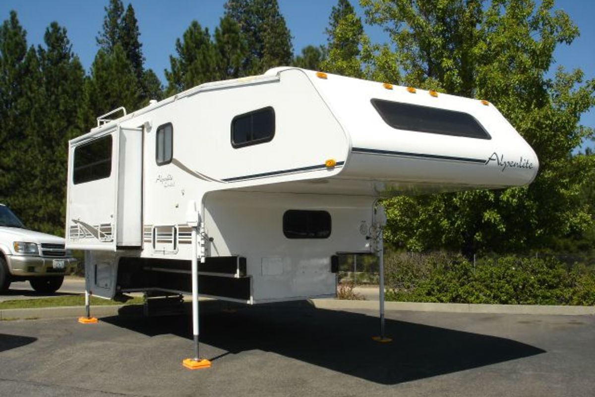 2004 Alpenlite Santa Fe in Lake Elsinore, CA