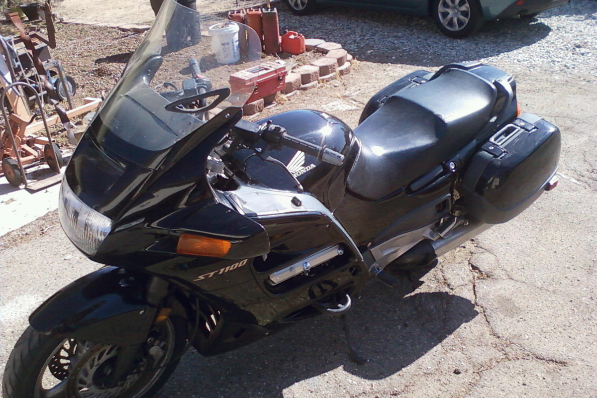 1999 Honda ST1100 in Pearblossom, CA