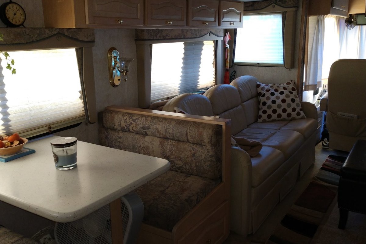 2000 Tiffin Allegro Bus in Orlando, FL