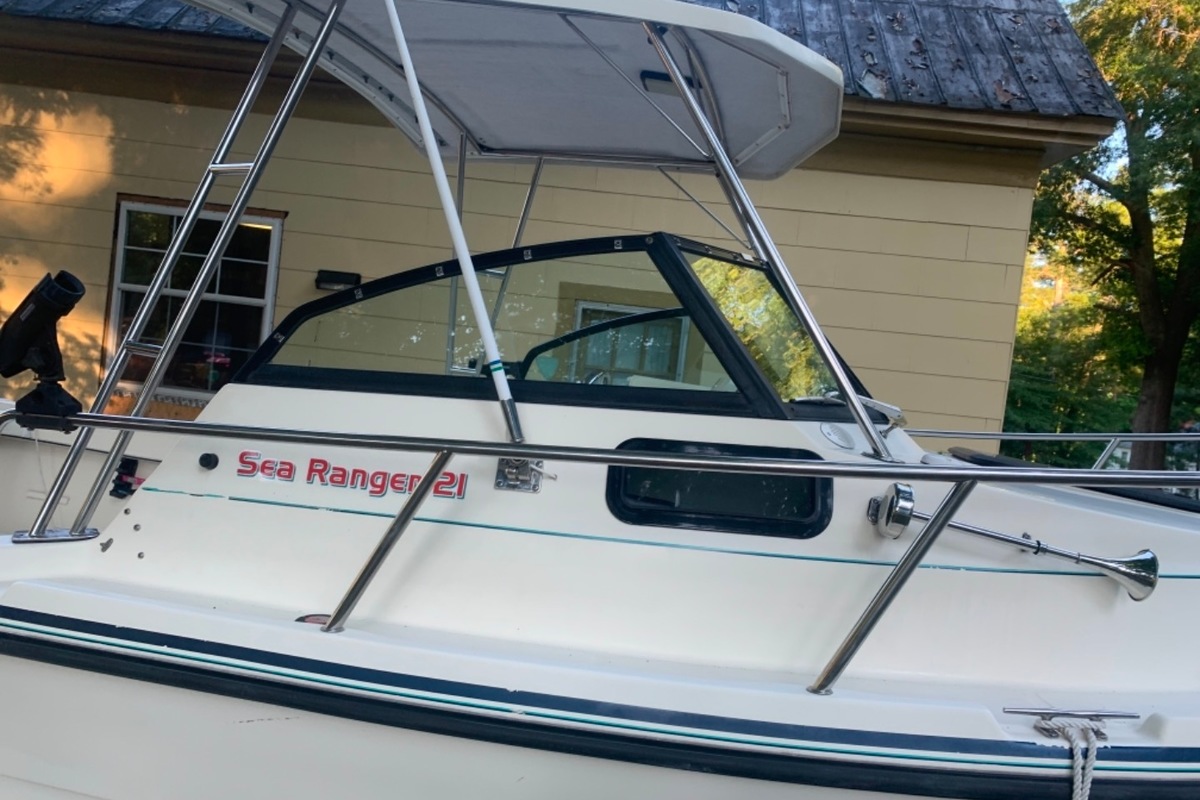 2000 Arima Sea Ranger 21 in Littleton, NC