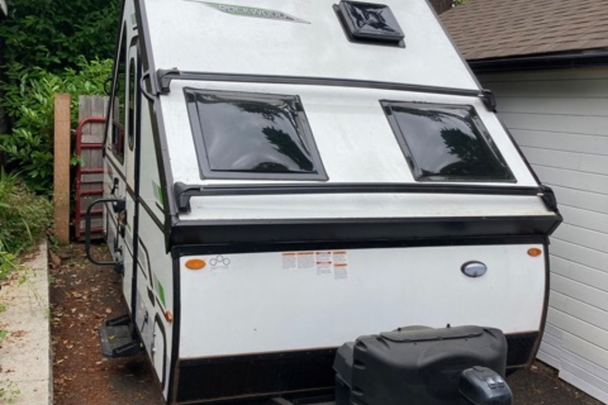 2021 Forest River Rockwood A-frame pop-up camper in Salem, OR