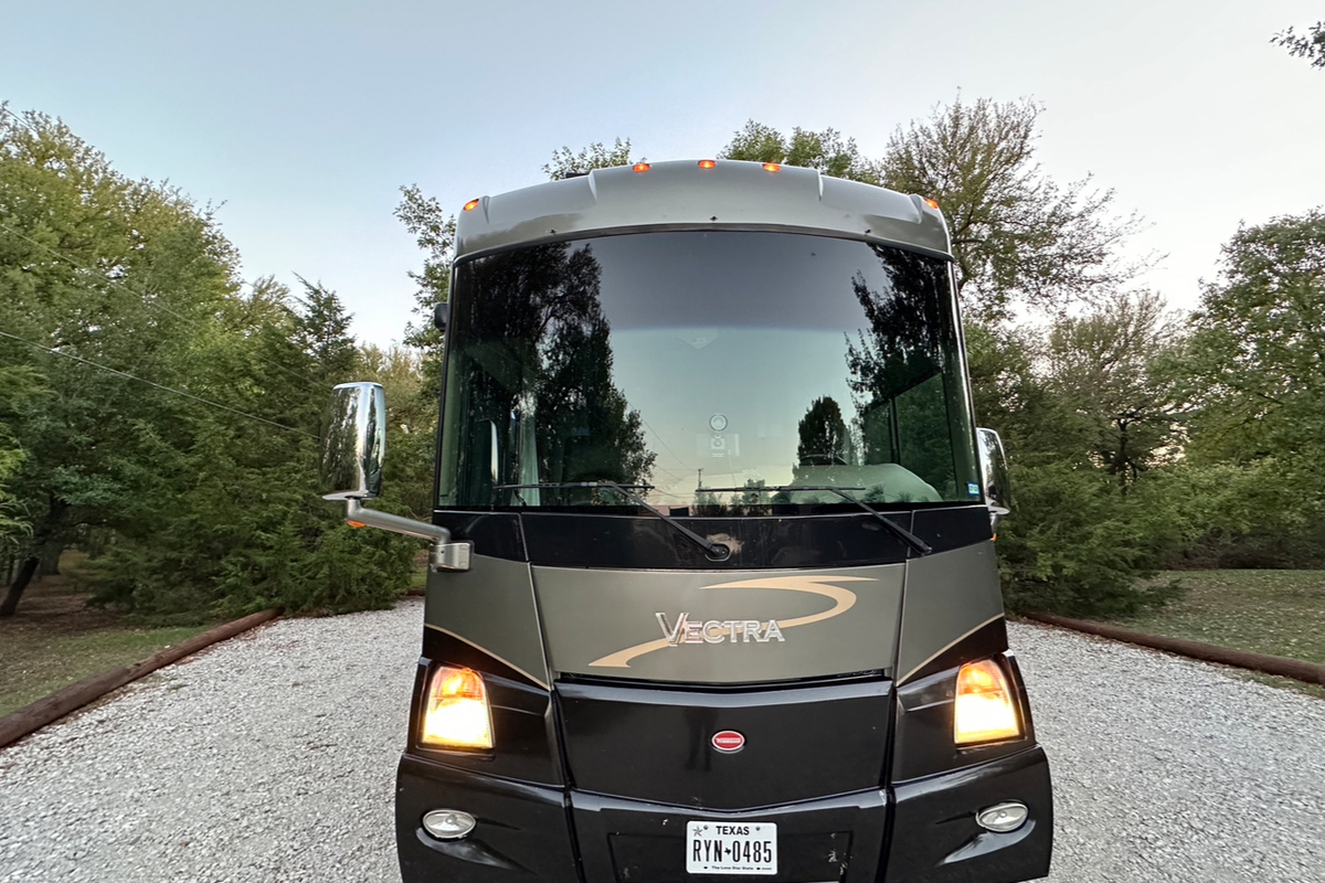 2007 Winnebago Vectra 40FD in Aurora, TX