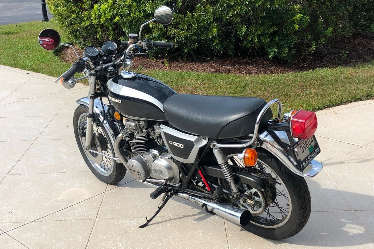 1976 Kawasaki KZ400 in Murrells Inlet, SC