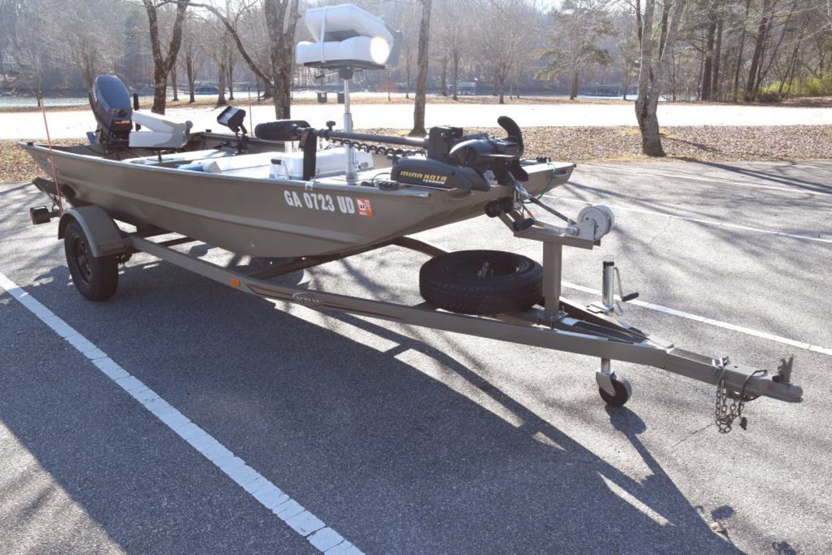 2000 Express 1440 in Dawsonville, GA