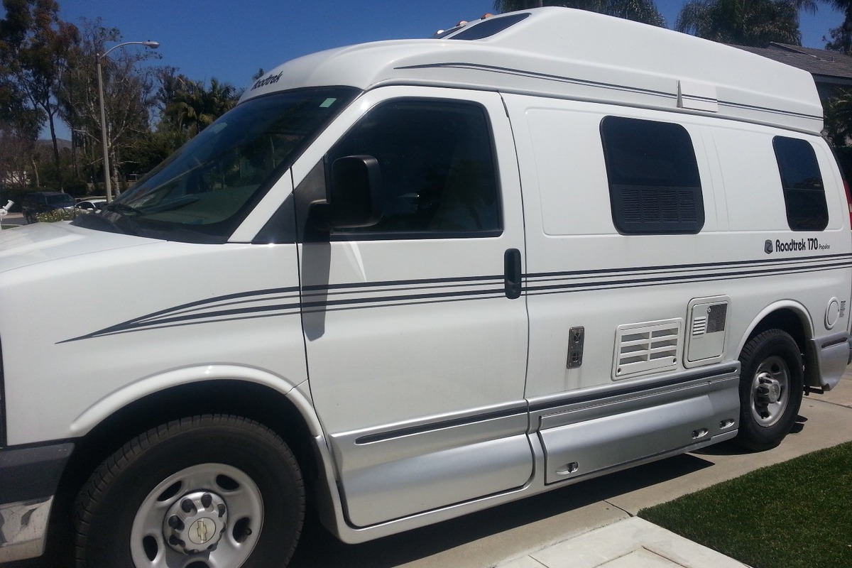 2008 Roadtrek 170 Popular 170 in Irvine, CA