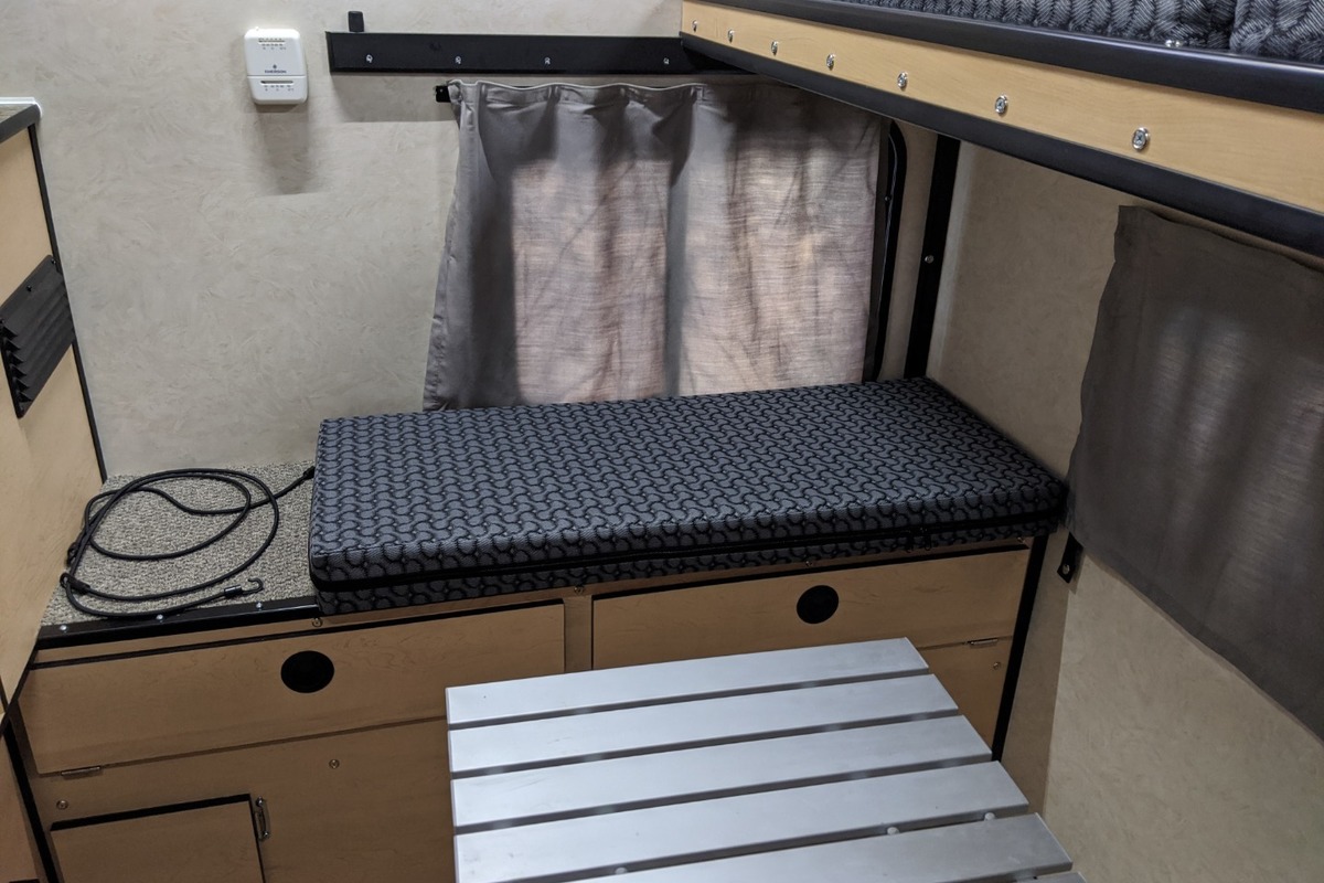 2021 Four Wheel Hawk camper Hawk-shell- alot of added options. in ...