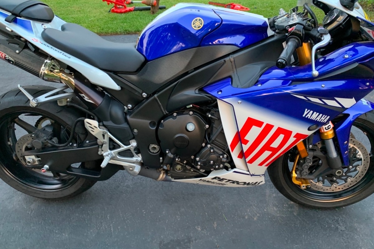 2010 Yamaha Yzf-r1 LE in Sterling, VA
