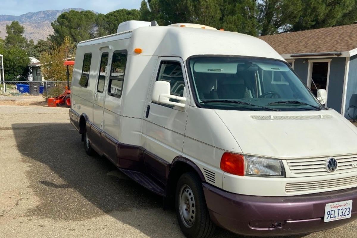1999 Winnebago Rialta in Weldon, CA