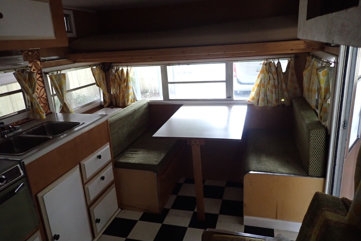 1973 Road Ranger 14 foot travel trailer in Houston, TX