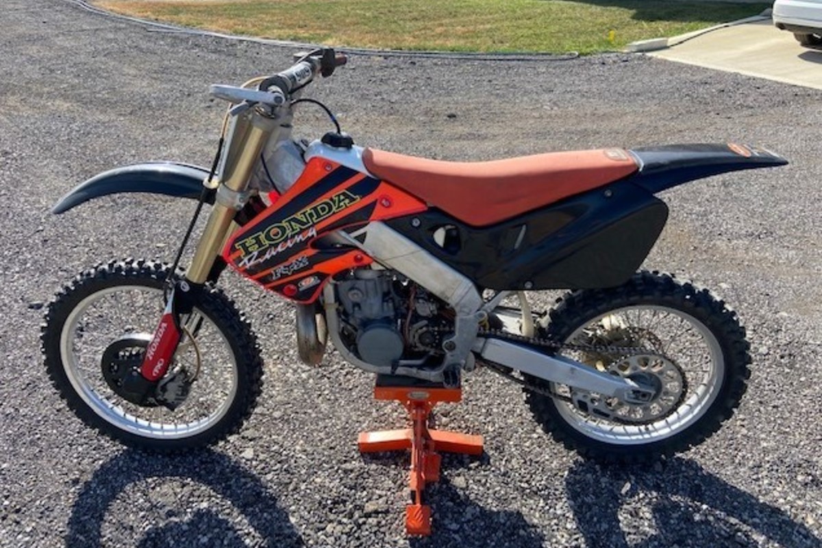 1998 Honda CR250R in Lawrence, KS