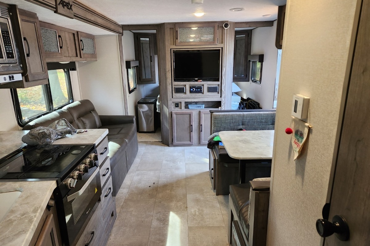 2021 Coachmen Apex 300 BHS in Halifax, PA