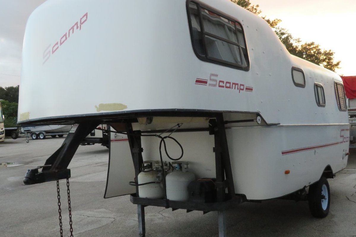 2010 Scamp 19 ft 5th Wheel Standard - Layout 8 in Ocoee, FL
