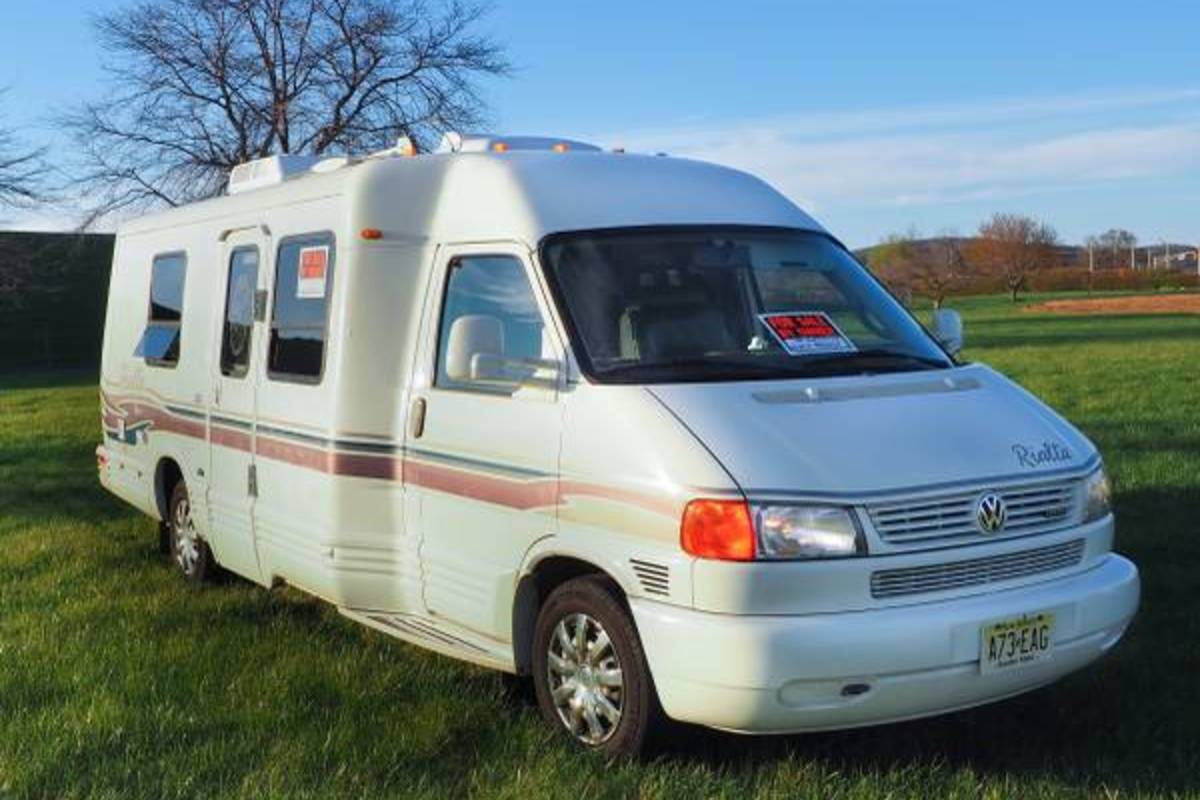 1999 Winnebago RIALTA FD TWIN in Lake Elsinore, CA