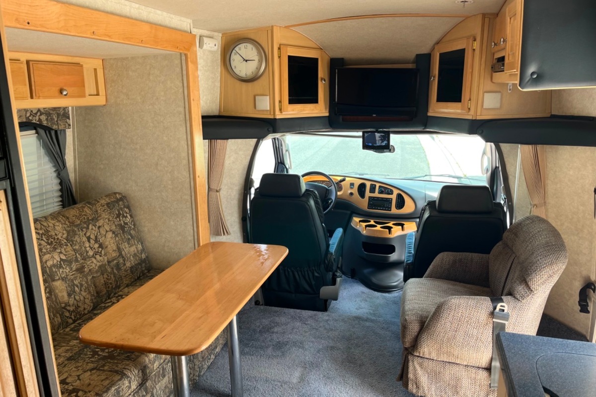 2007 Ford Phoenix cruiser USA in Temecula, CA