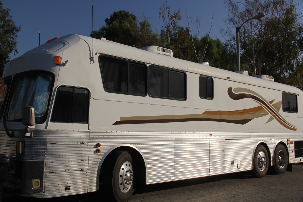 1988 Silver eagle Conversion in Castaic, CA