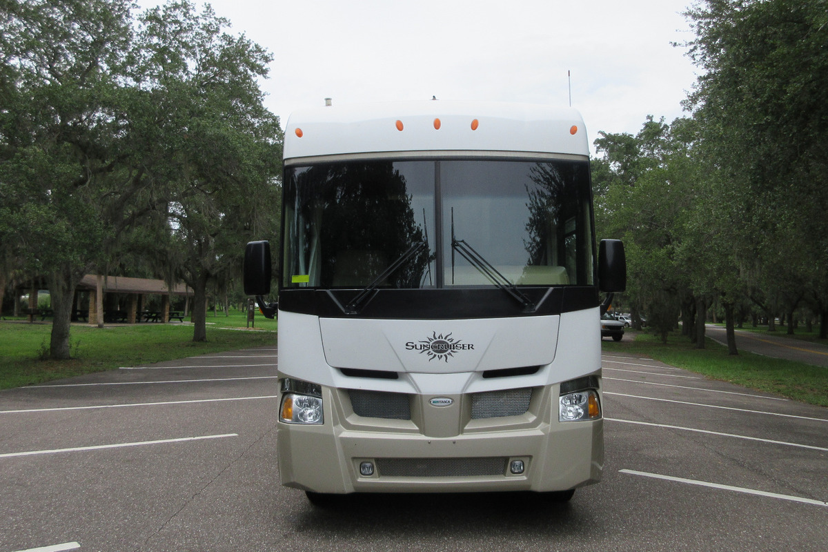 2007 SUNCRUISER WORKHORSE W24 35L ITASCA in Largo, FL